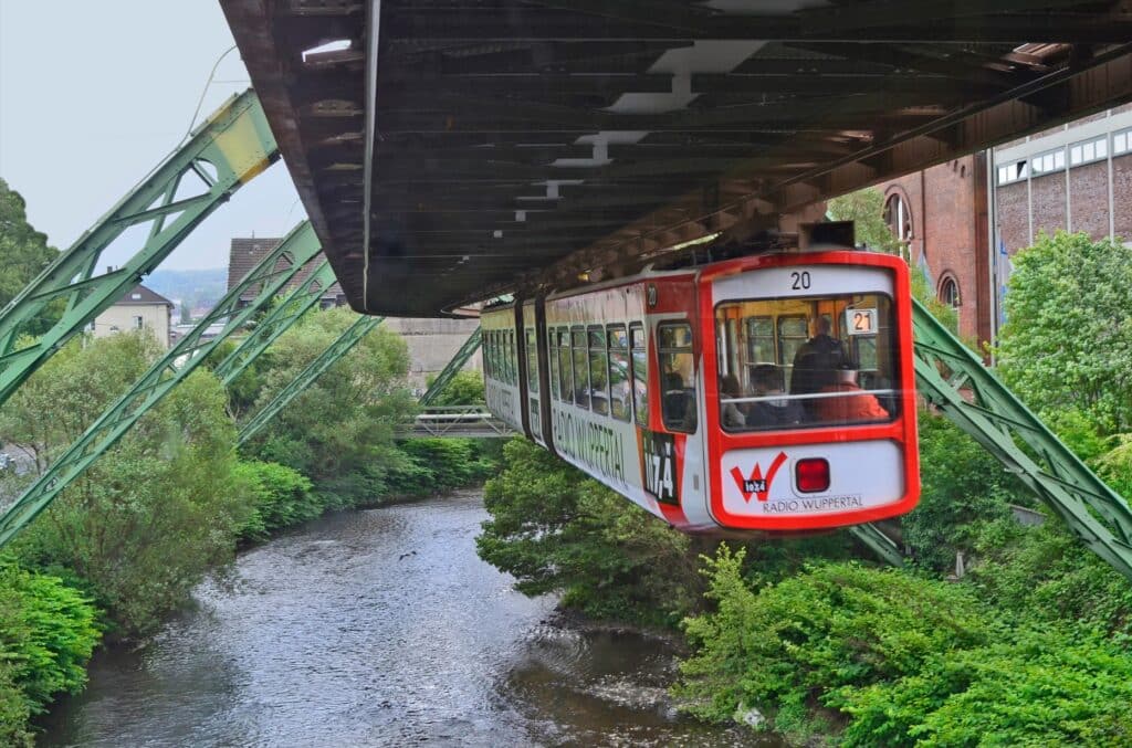 Upside-Down Trains? Why We Should Be Seeing More of Them!