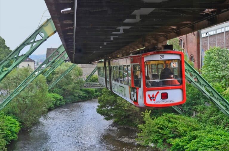 Upside-Down Trains? Why We Should Be Seeing More of Them!